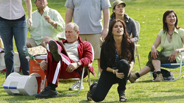 MODERN FAMILY - Season 1 Episode 1 | Star TV