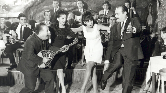 ΠΑΤΕΡΑ ΚΑΤΣΕ ΦΡΟΝΙΜΑ | Star TV