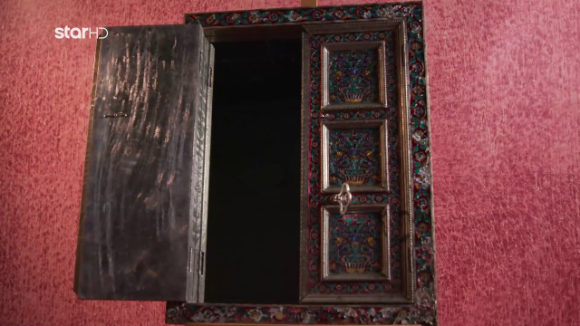 Ένα εντυπωσιακό παράθυρο - καθρέφτης έρχεται στο Cash or Trash! | Star TV