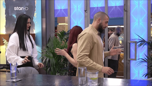 First Dates | Το τεστ που έκανε ο Γιάννης στην Ελένη! | Star TV
